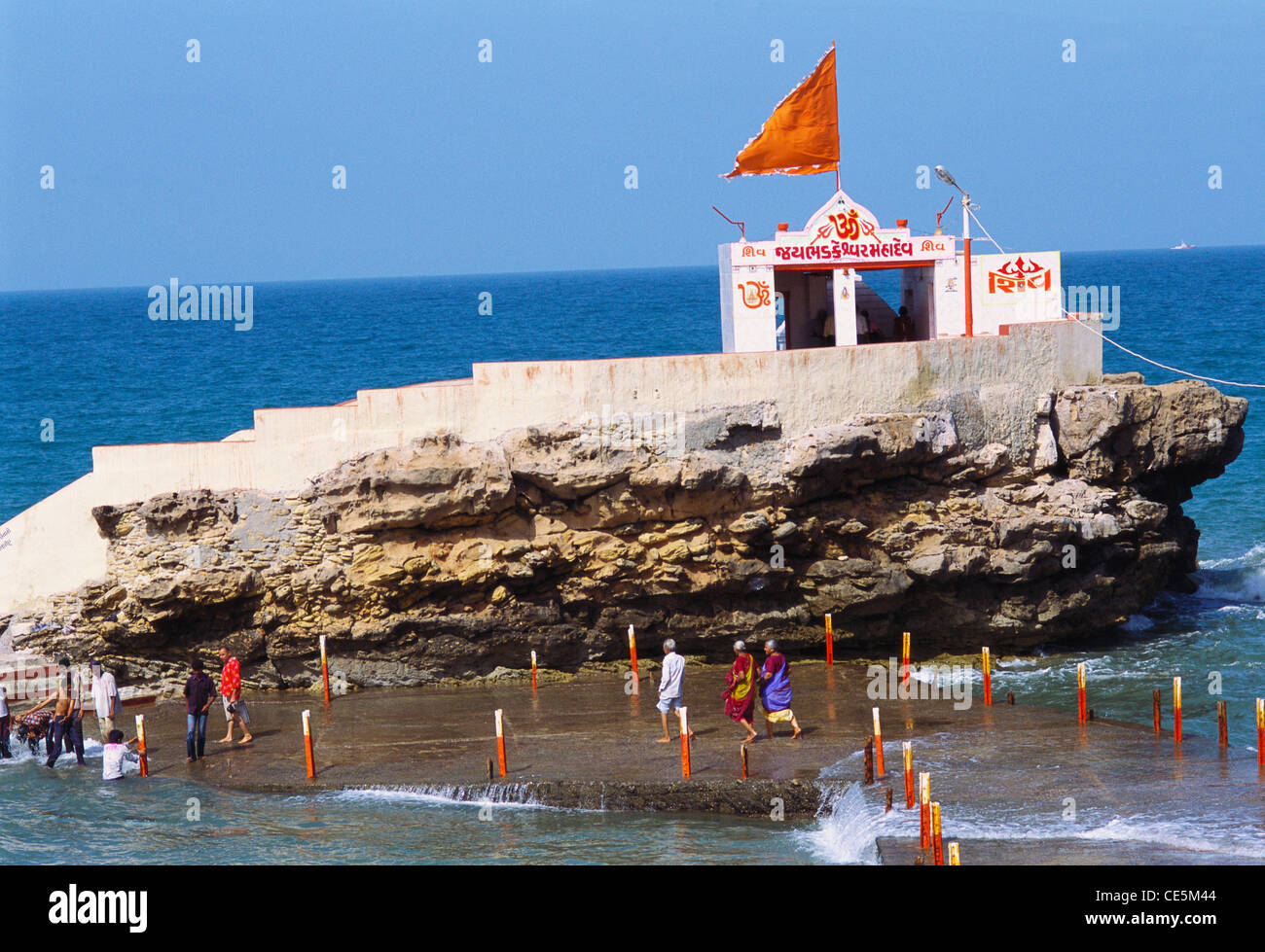 Dwarka temple hi-res stock photography and images - Alamy