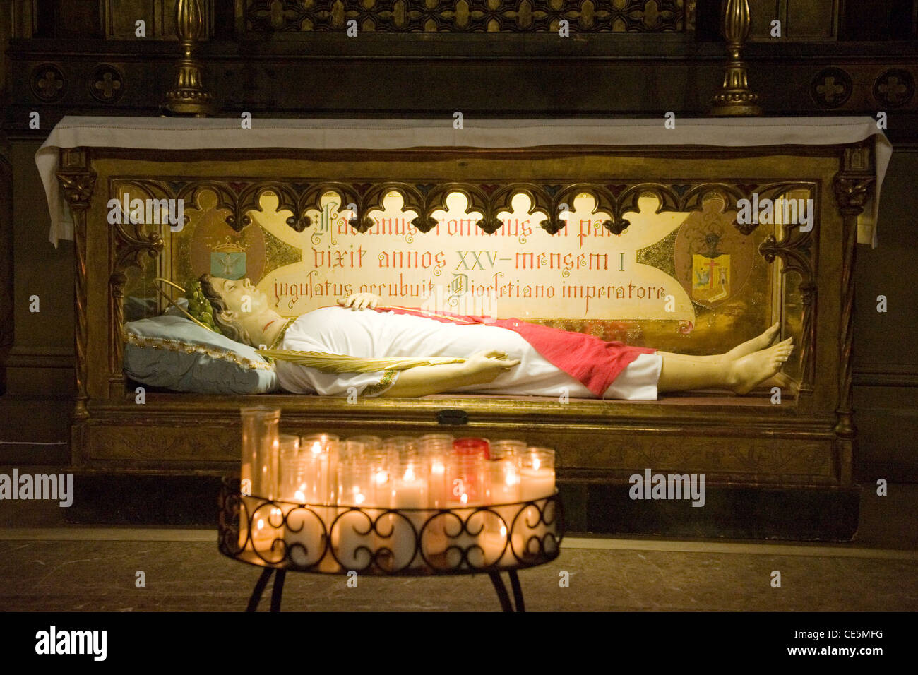 Catedral mallorca interior hi-res stock photography and images - Alamy