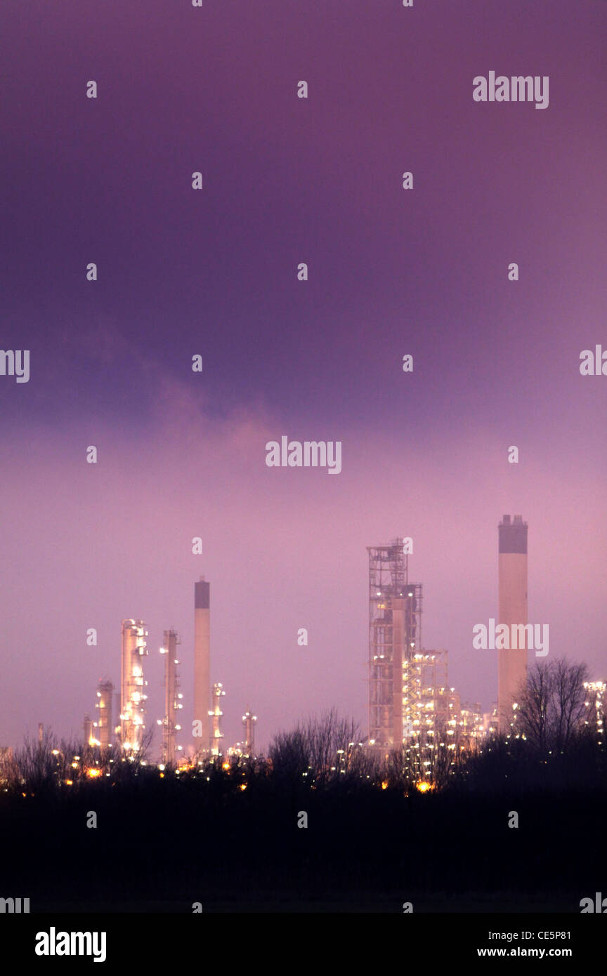 The Petroplus Oil Refinery at Coryton Essex Stock Photo - Alamy