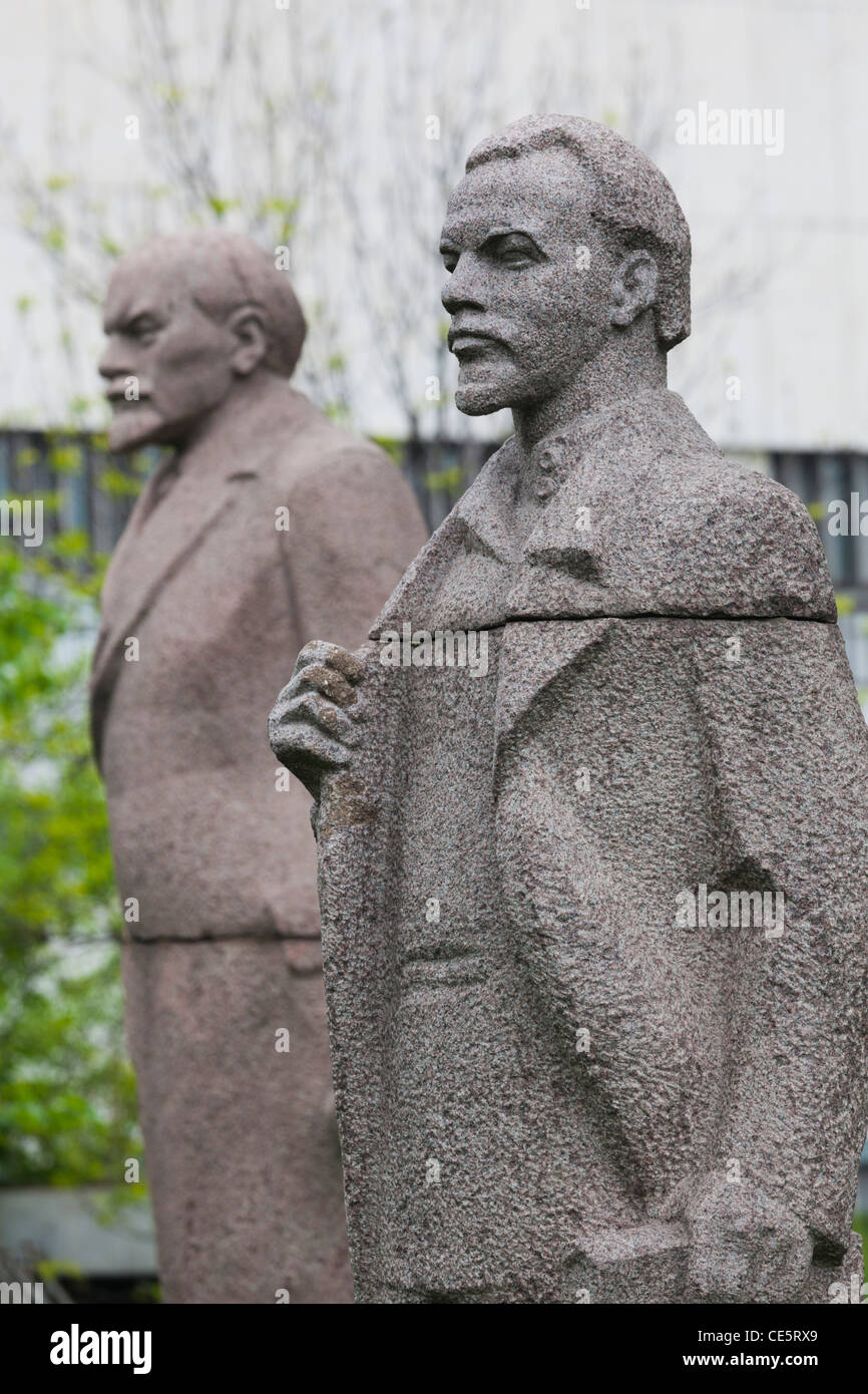 Soviet era sculpture hi-res stock photography and images - Alamy