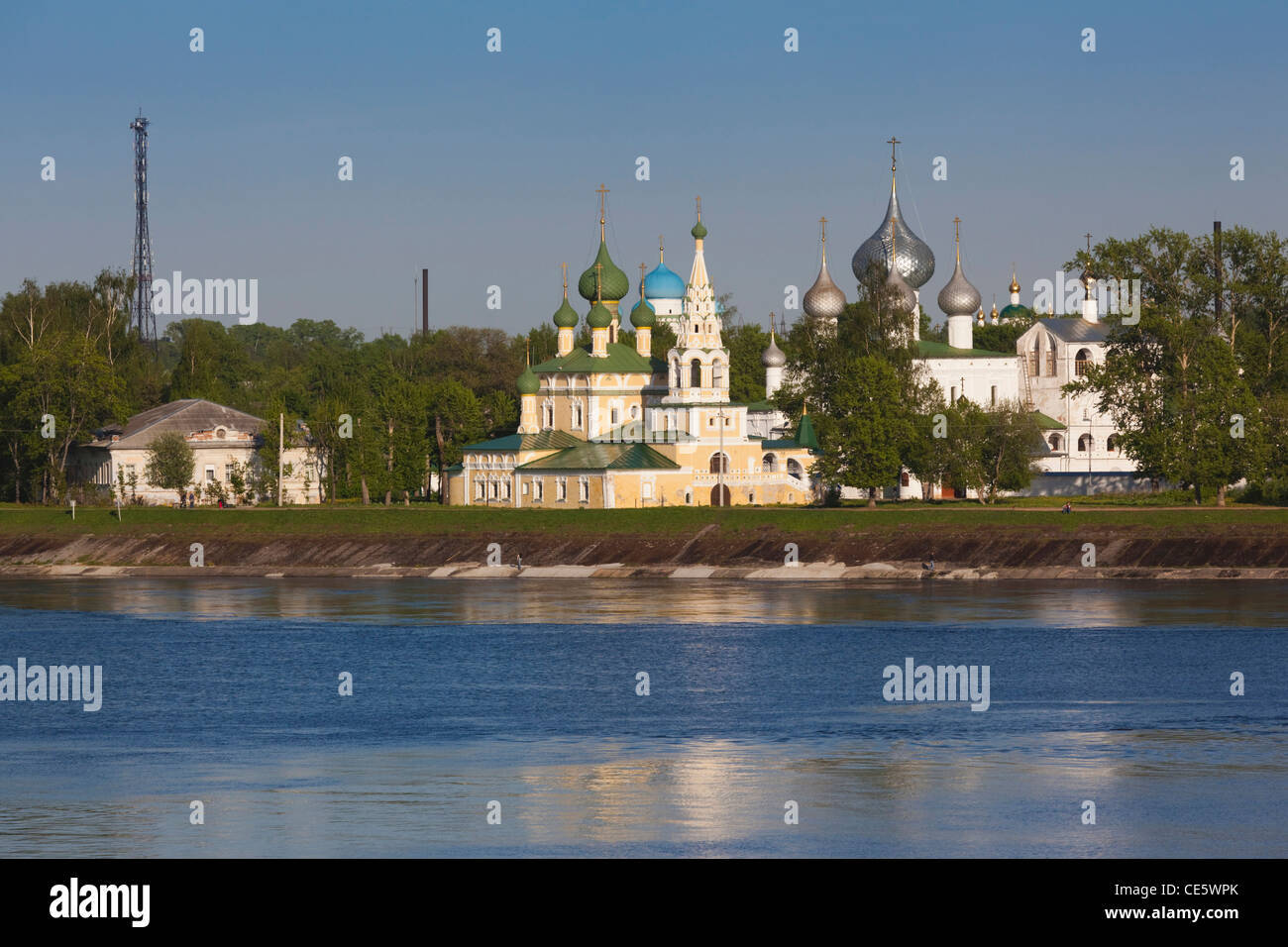 Elevated view of volga river town hi-res stock photography and images ...