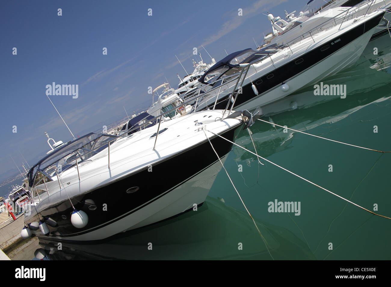 Close up speed boat Stock Photo - Alamy