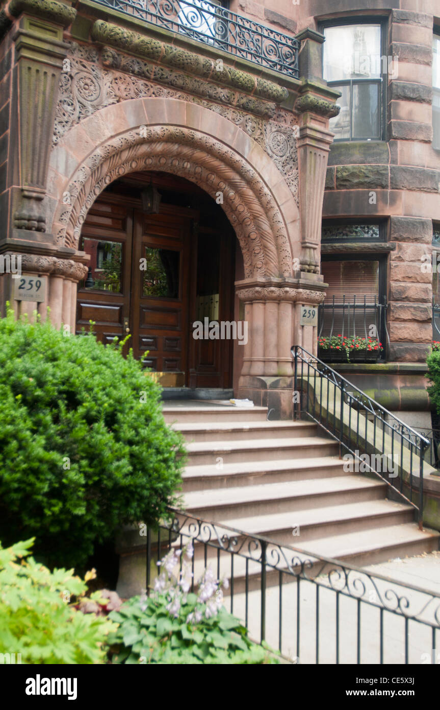 Entrance stairs to heritage residential house on Beacon Street, Back ...