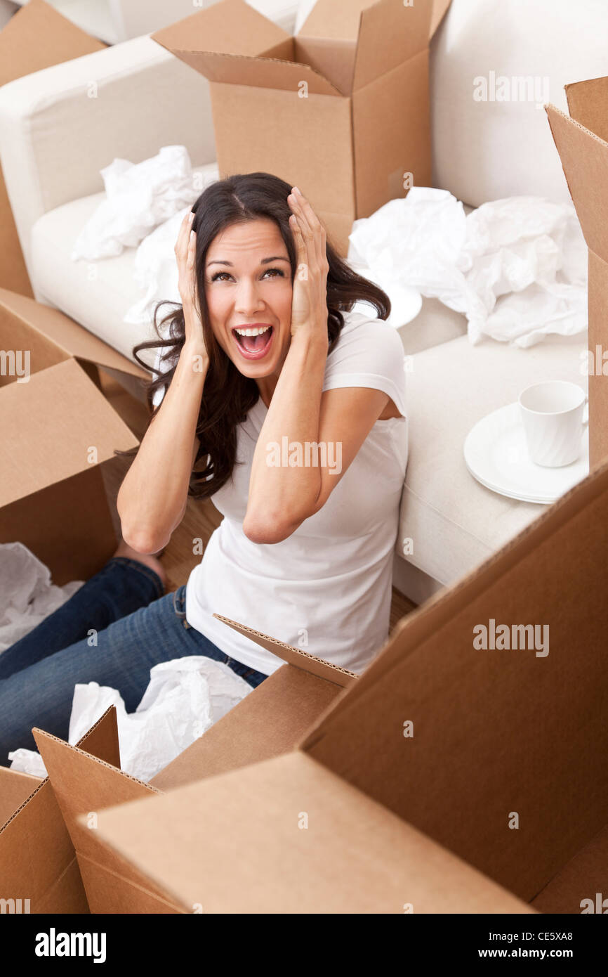 Young adult moving out hi-res stock photography and images - Alamy