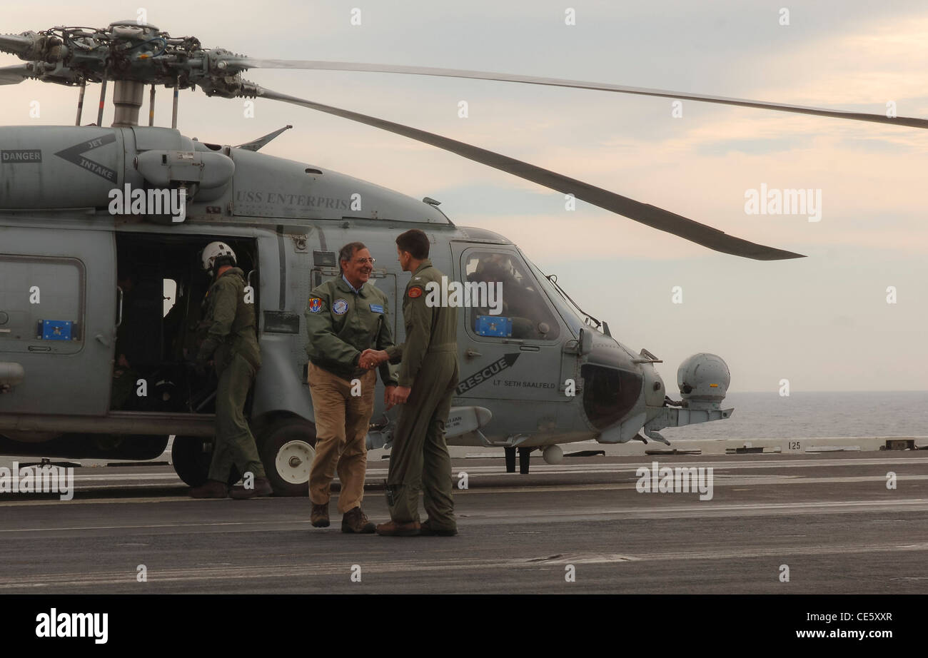 Secretary of defence panetta hi-res stock photography and images - Alamy