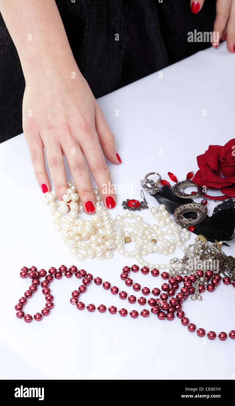 Female hand with jewellery. Pearl necklace. Beauty and fashion Stock ...