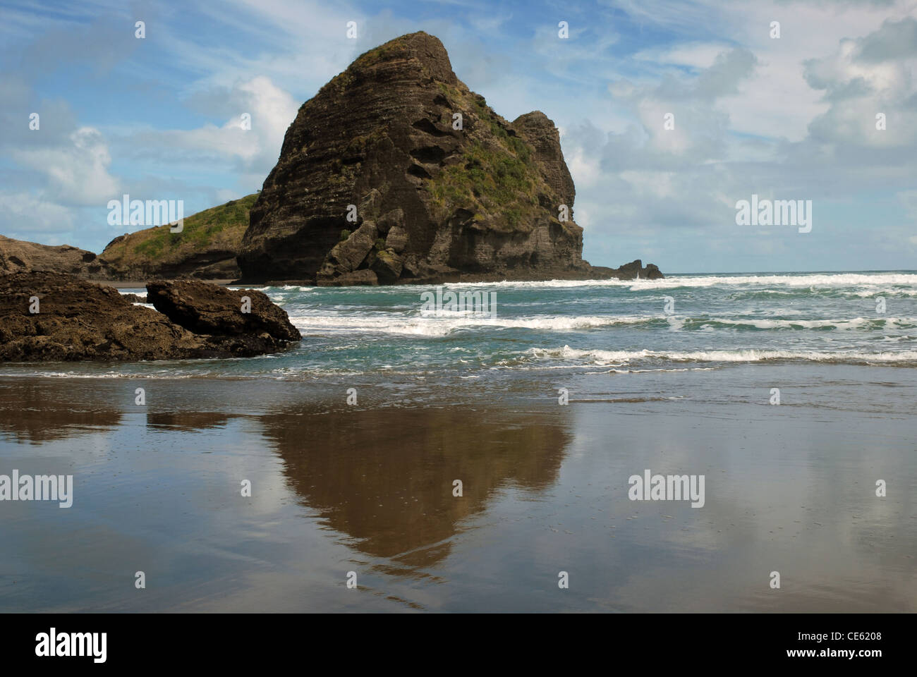 West coast nz beach stones hi-res stock photography and images - Alamy