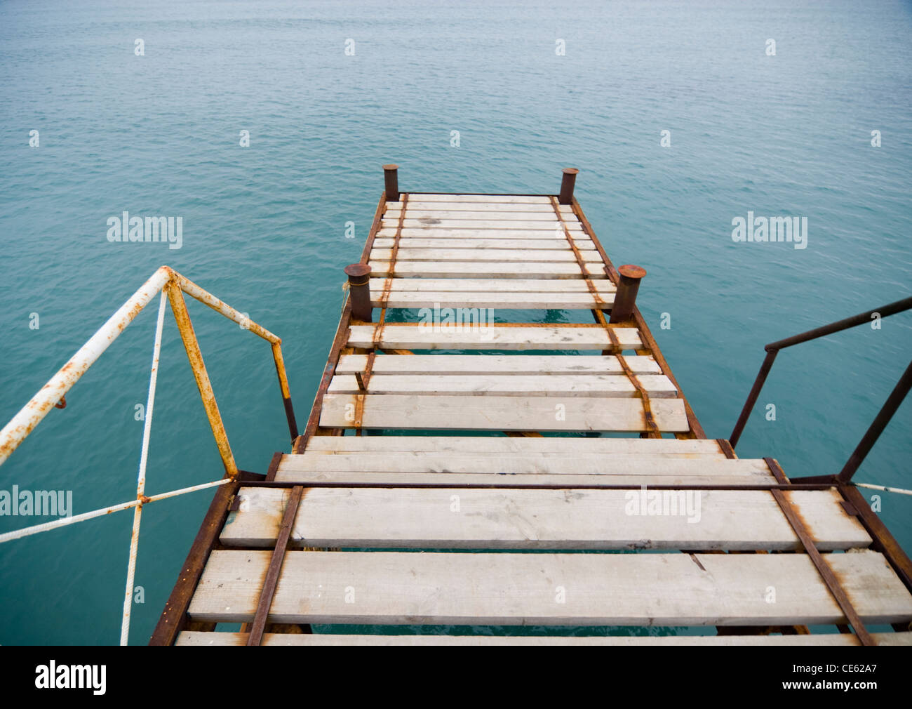 Deep blue of water hi-res stock photography and images - Alamy