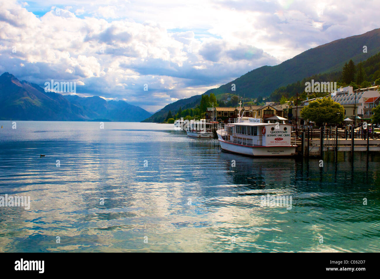 Queenstown Harbour Stock Photos & Queenstown Harbour Stock Images - Alamy