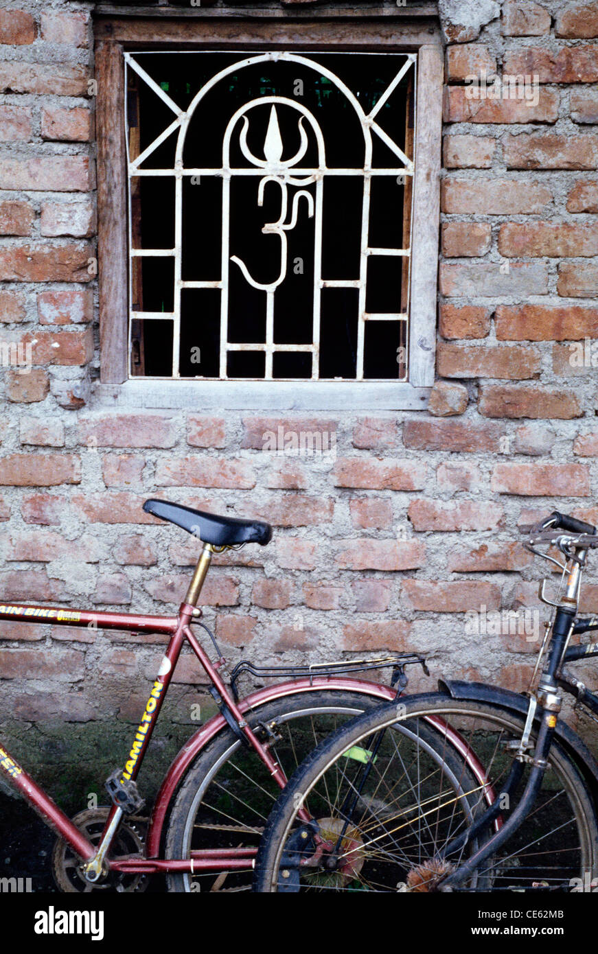 Om symbol wall hi-res stock photography and images - Alamy