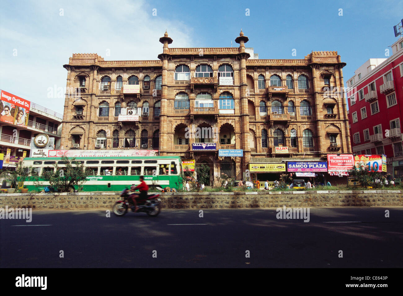 Bus In Chennai Stock Photos & Bus In Chennai Stock Images - Alamy