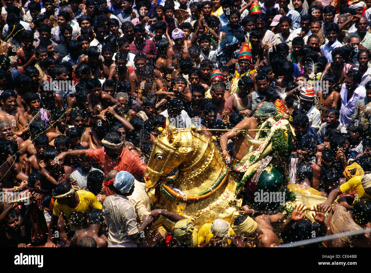 Ritual statuette hi-res stock photography and images - Alamy