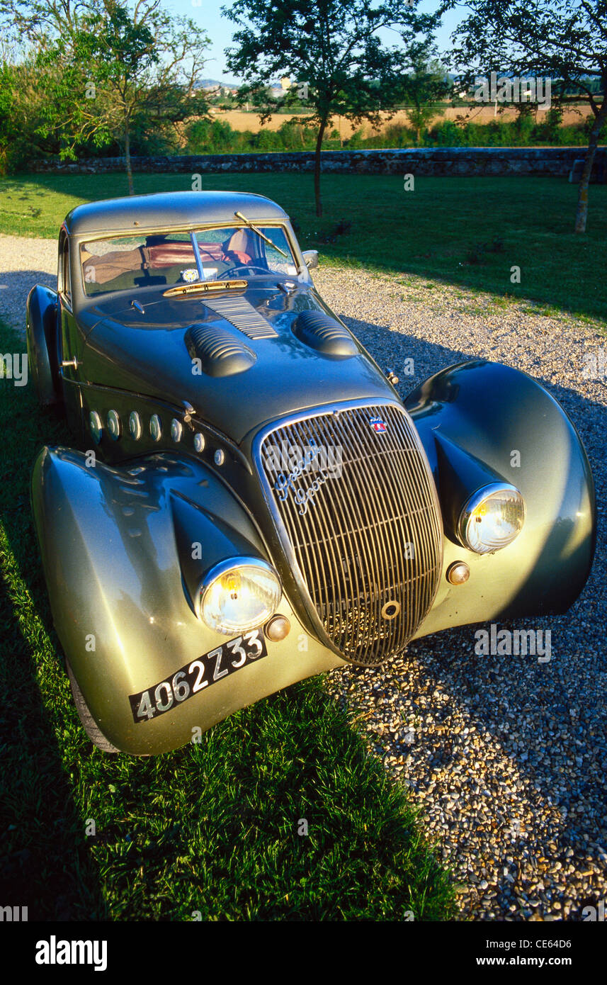 peugeot 402 darl'mat Stock Photo - Alamy