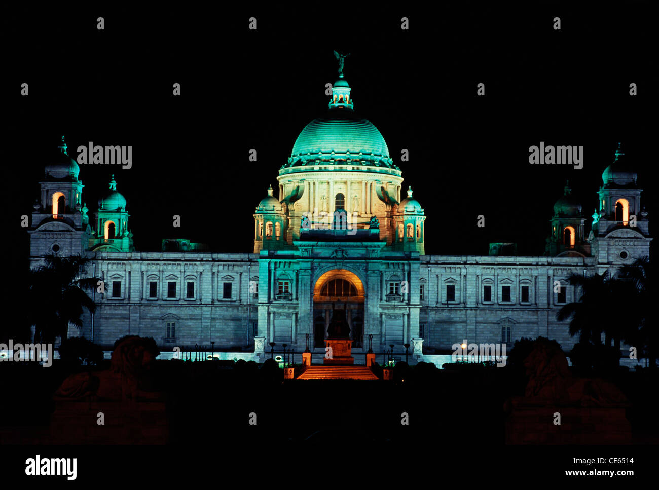 Victoria Memorial At Night