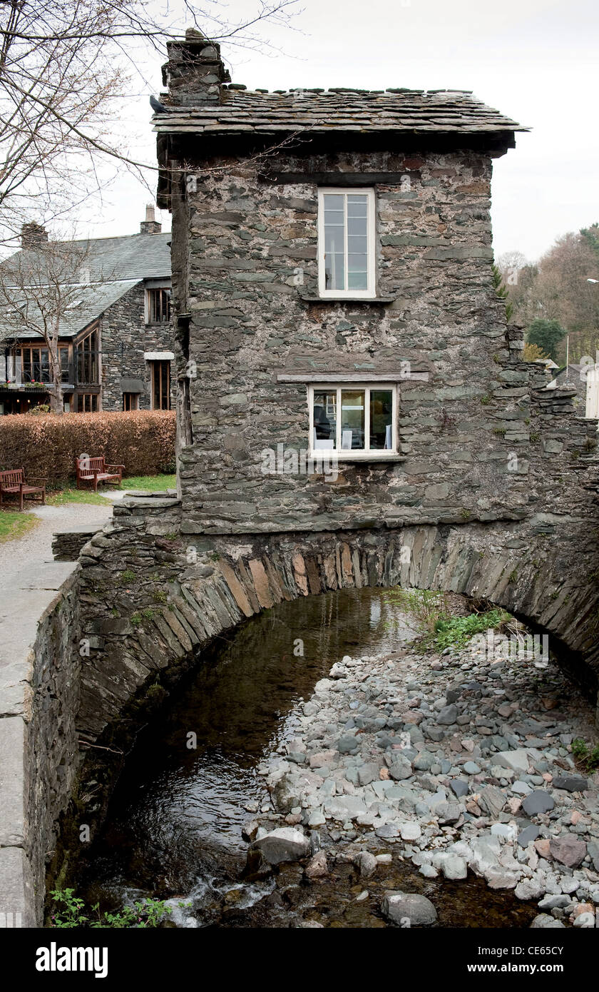 Bridge House Ambleside High Resolution Stock Photography and Images - Alamy