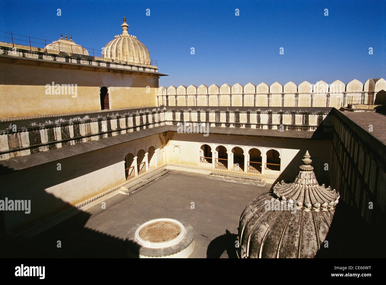 India rajasthan kumbhalgarh fort aravalli hi-res stock photography and ...