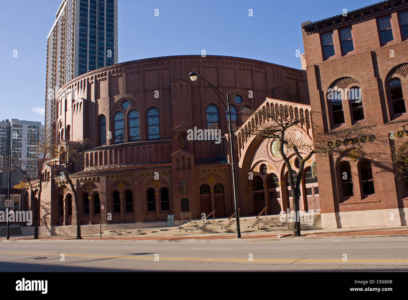 The Moody Church Lincoln Park Chicago Stock Photo - Alamy