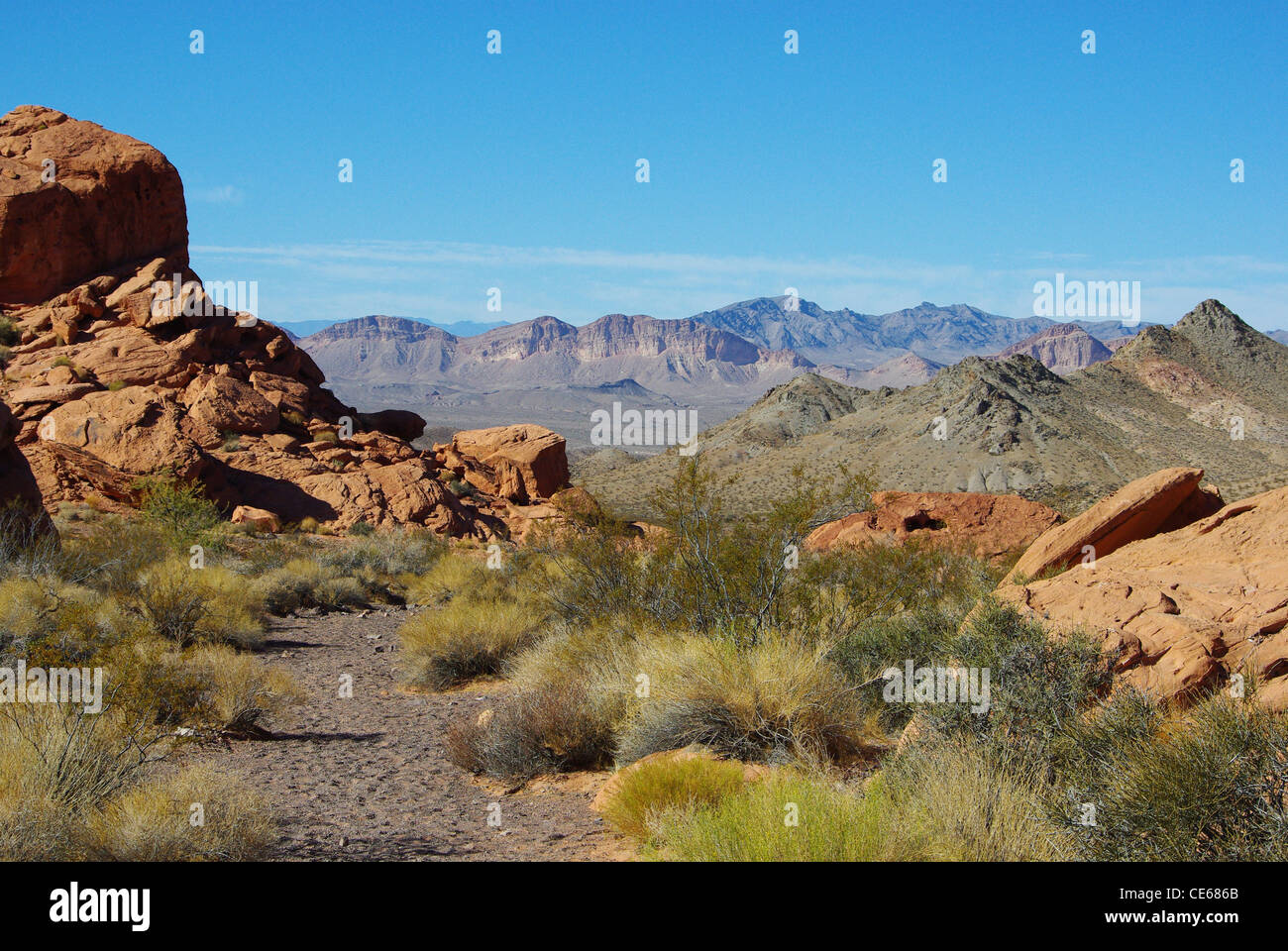 Desert sand mountain hi-res stock photography and images - Alamy