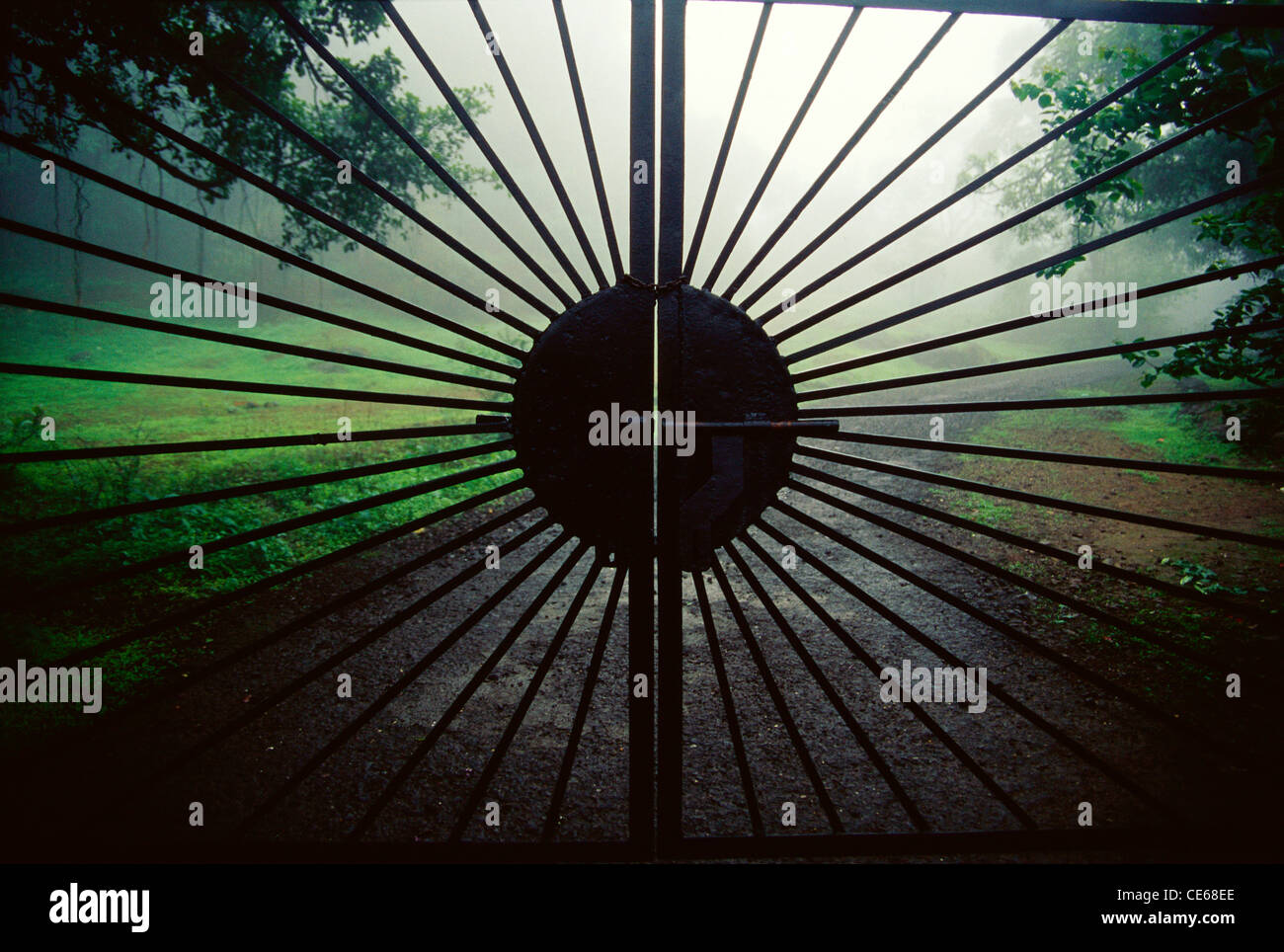 Security gates india hi-res stock photography and images - Alamy