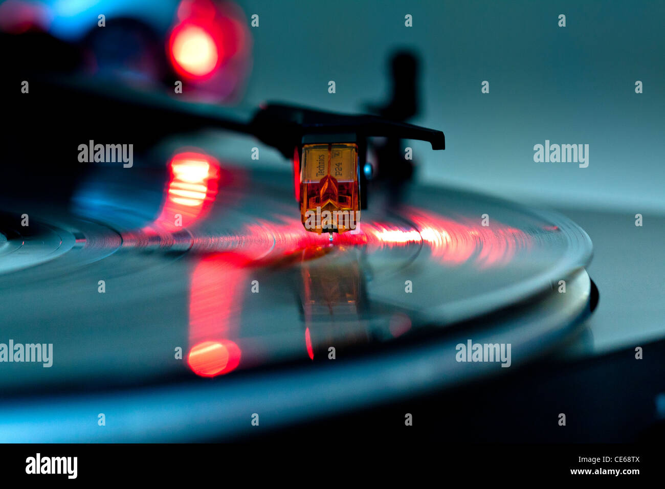 Vinyl record playing landscape format hi-res stock photography and ...