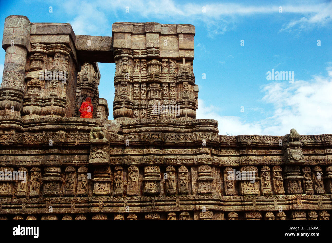 Konark temple sculptures hi-res stock photography and images - Alamy