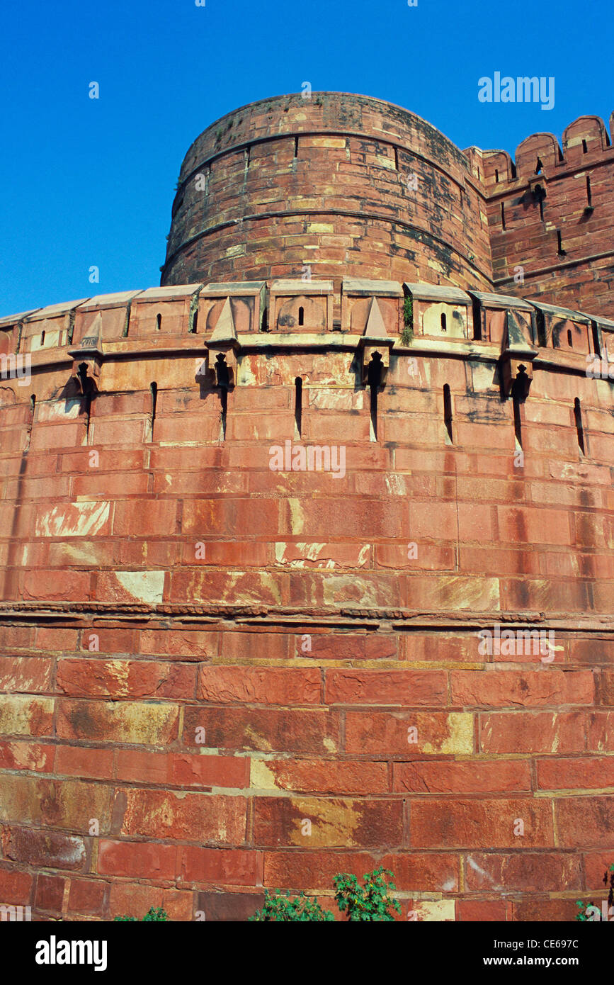 Bastion and fort wall in red stone ; Agra fort ; Agra ; Uttar Pradesh ...