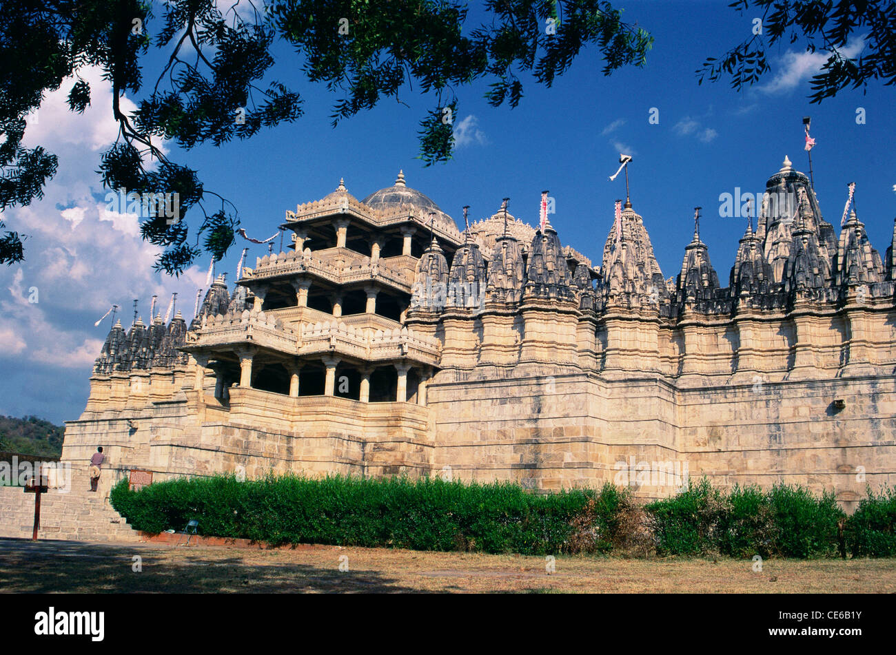Ranakpur Jain temple ; Chaturmukha Dharana Vihara ; Ranakpur ; Sadri ...