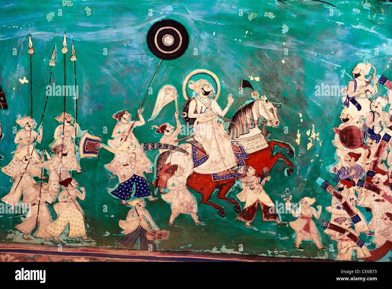 King riding horse hi-res stock photography and images - Alamy