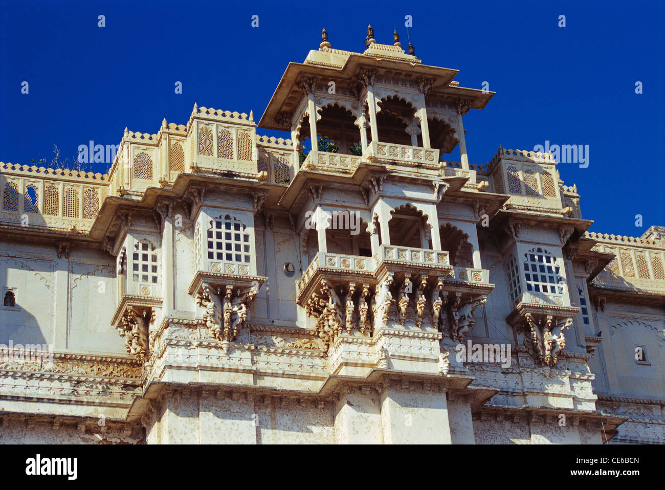 Jharoka ; City palace ; Jharokha ; Udaipur ; Rajasthan ; India ; Asia ...