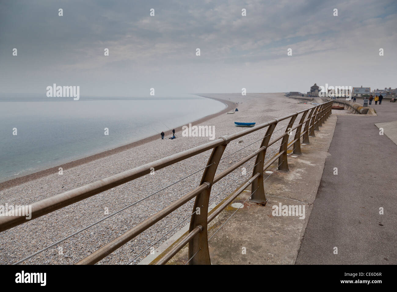 Populated beach hi-res stock photography and images - Alamy