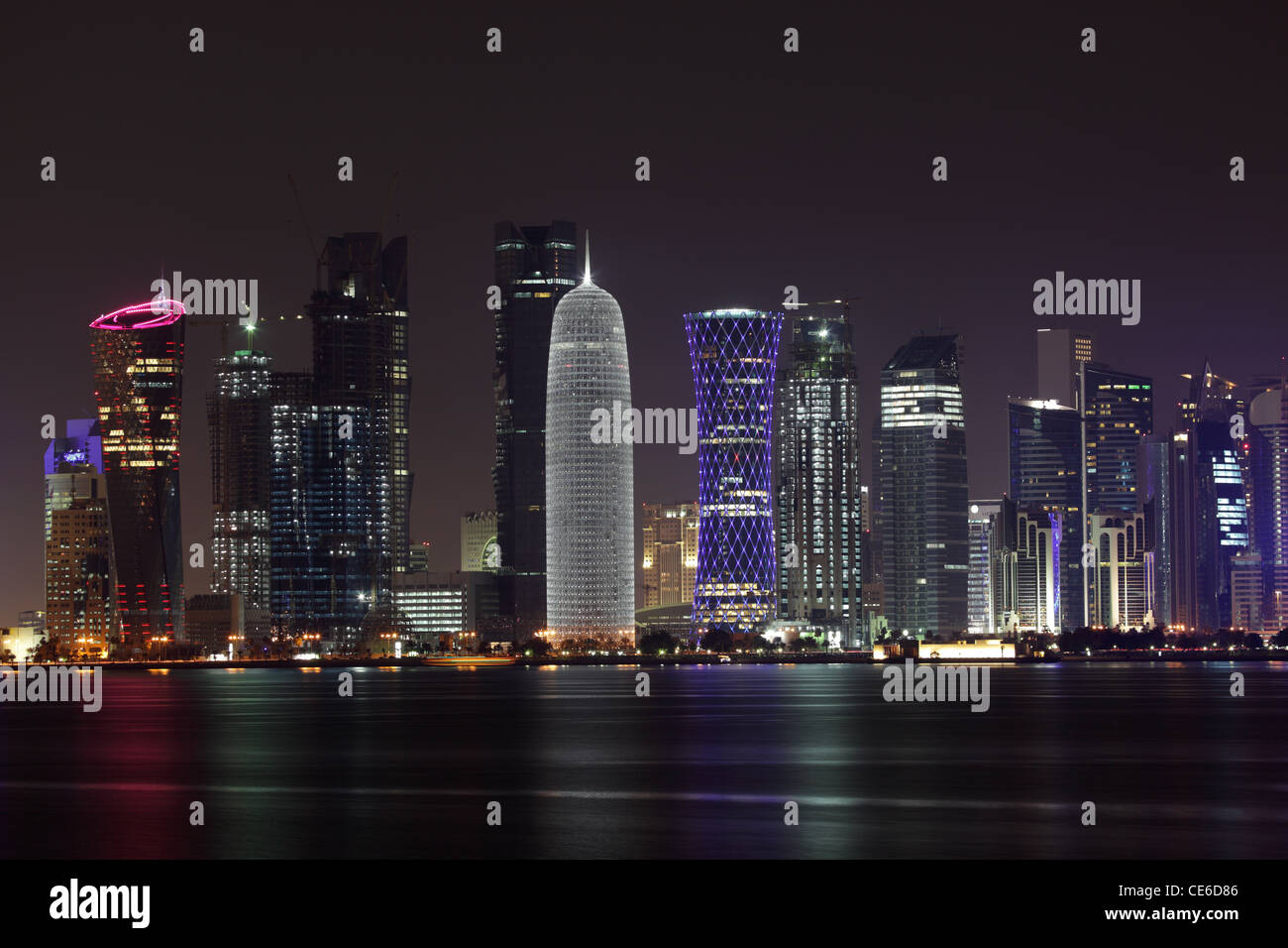Skyline doha skyscrapers night qatar hi-res stock photography and ...