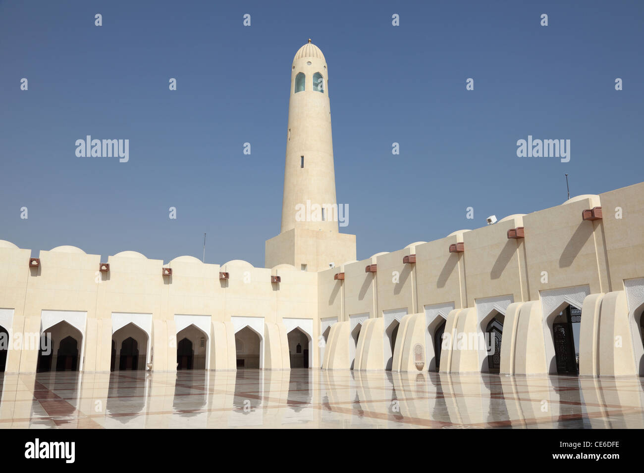 Courtyard qatar hi-res stock photography and images - Alamy
