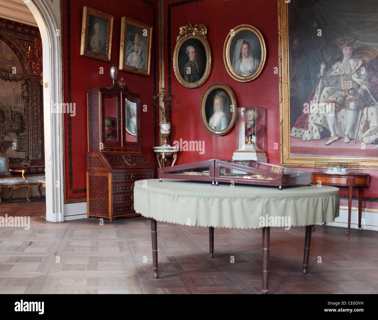Castle interior denmark hi-res stock photography and images - Alamy