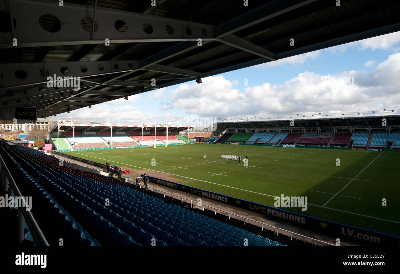 Rugby ground pitch hi-res stock photography and images - Alamy