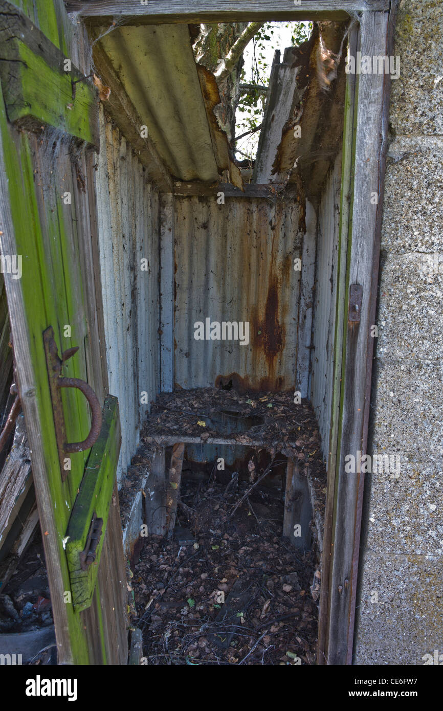 The Old Outside Toilet Stock Photo - Alamy