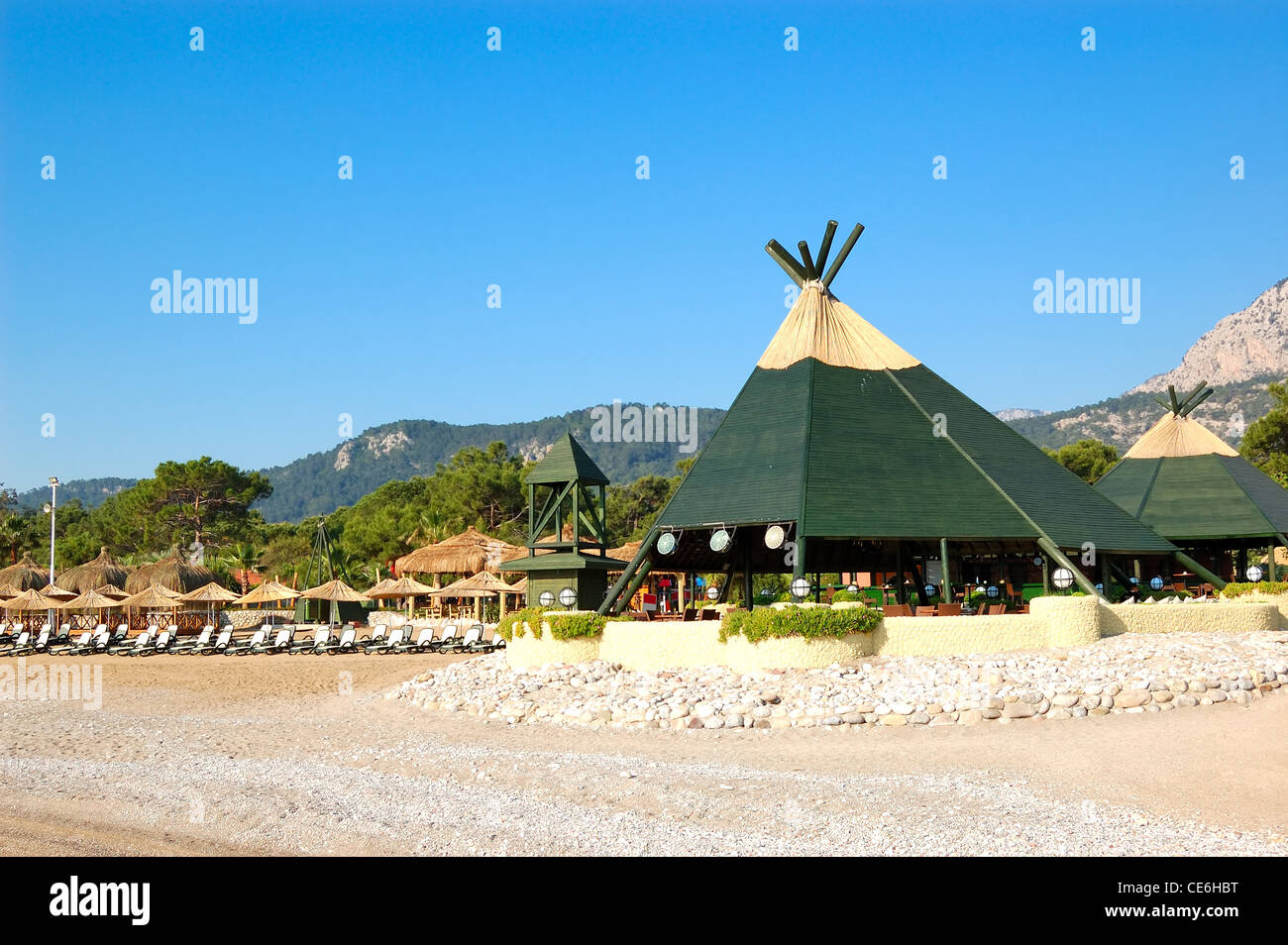 Snack bar on the beach hi-res stock photography and images - Alamy
