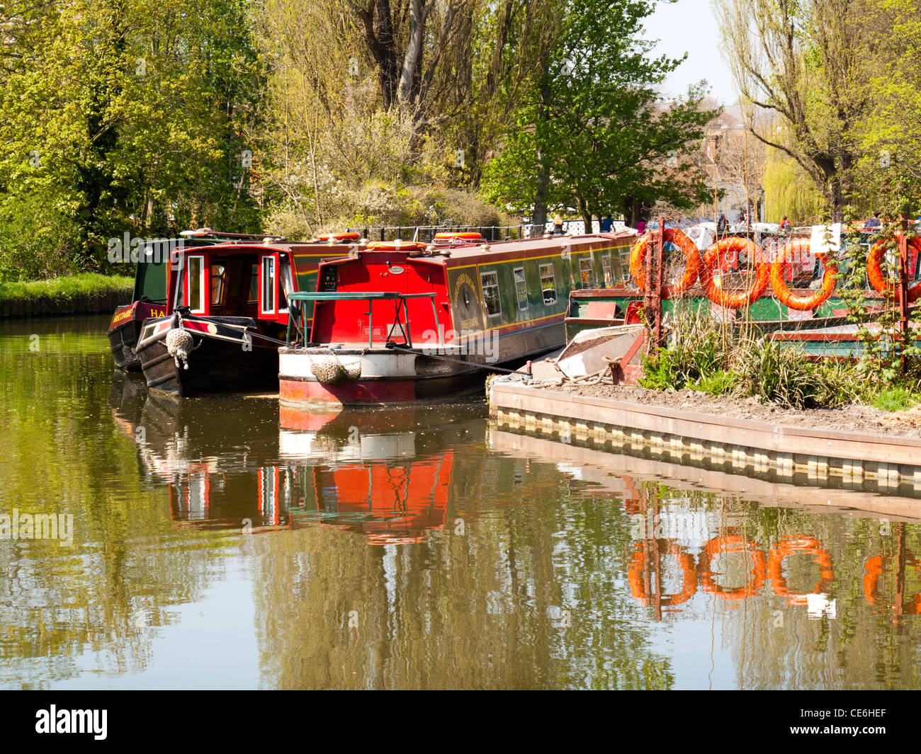 Guildford Canal River Wey Stock Photo - Alamy