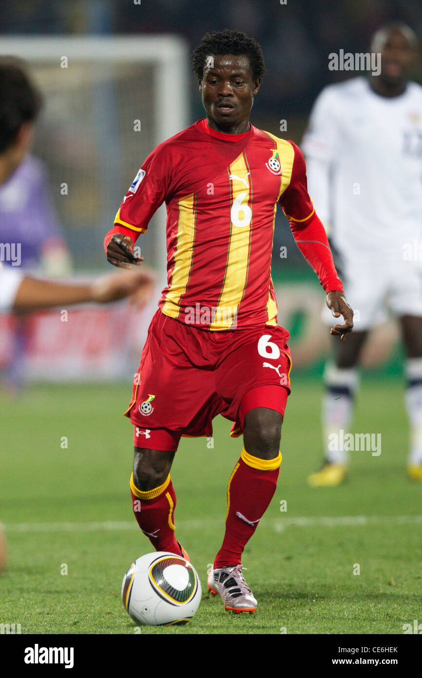 Anthony Annan of Ghana controls the ball during a FIFA World Cup round ...
