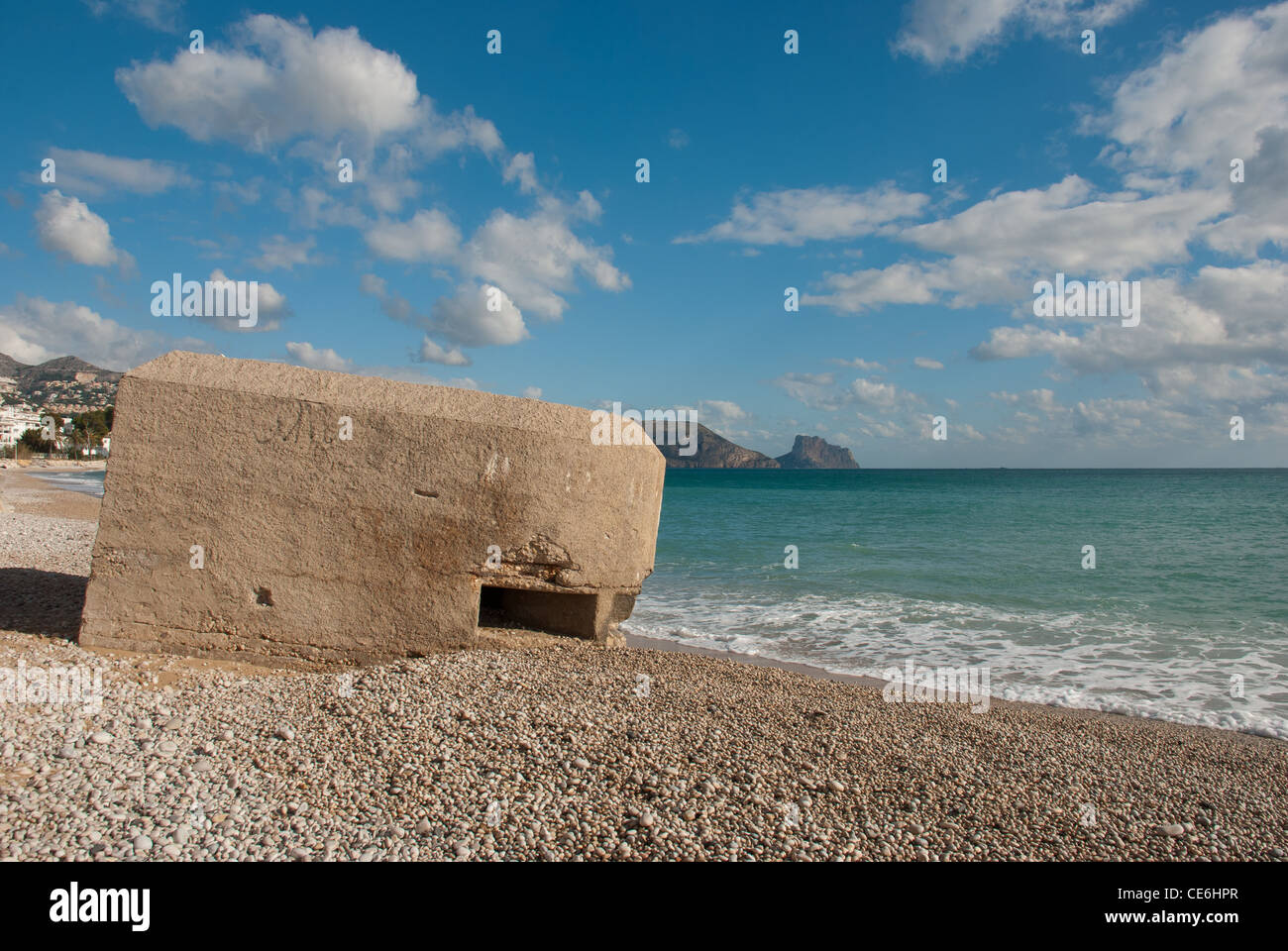 Ruin of a bunker on the beach hi-res stock photography and images - Alamy