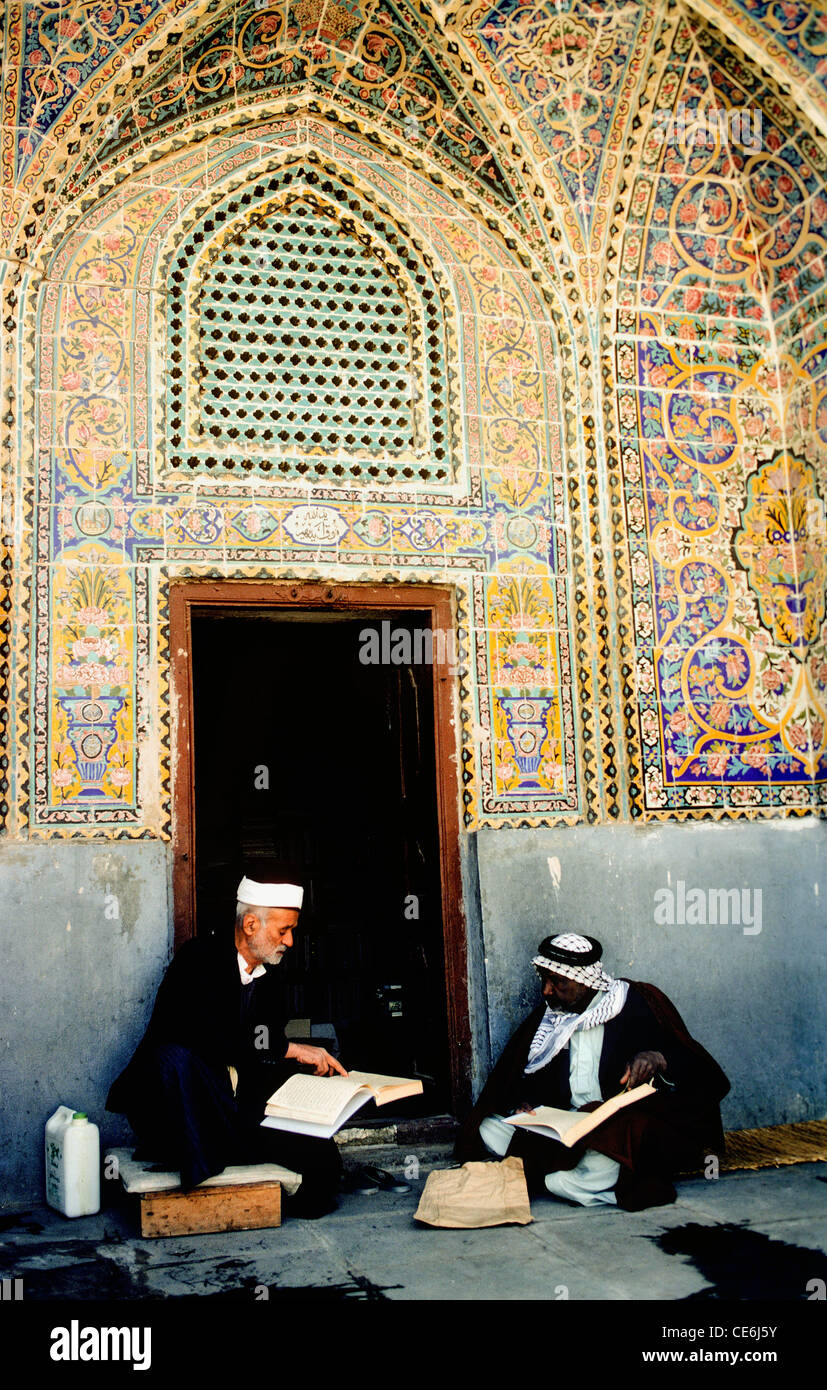 Islamic Scholars High Resolution Stock Photography and Images - Alamy