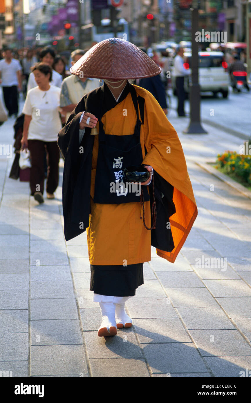 Zen monks walking street hi-res stock photography and images - Alamy
