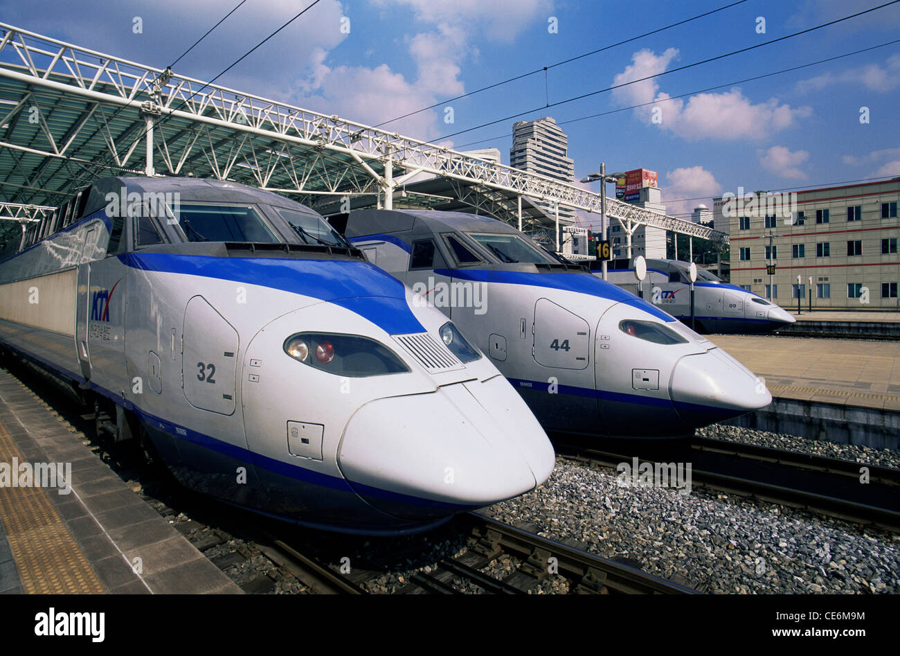 Korea Train Express Stock Photos & Korea Train Express Stock Images - Alamy