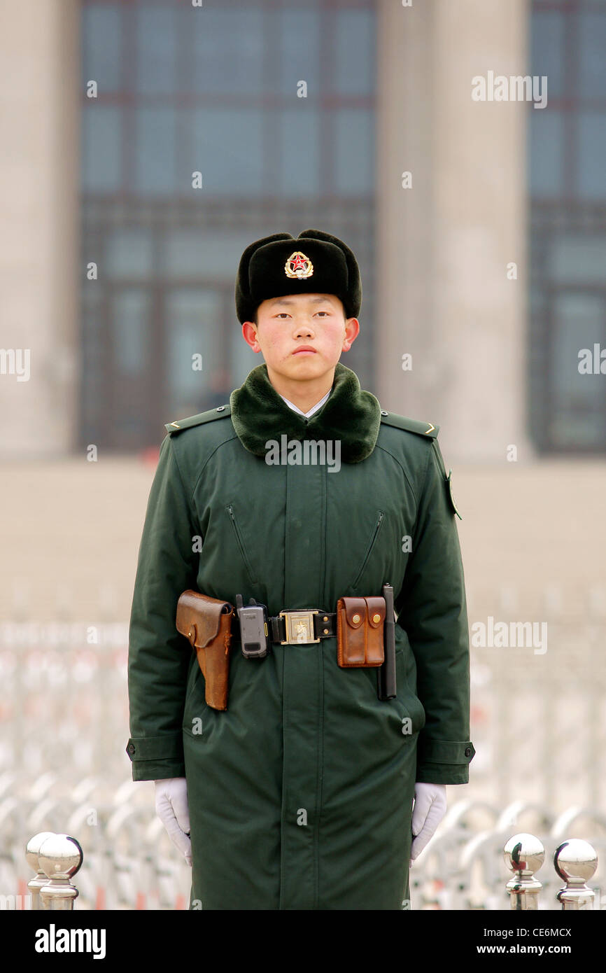 China police gun hi-res stock photography and images - Alamy