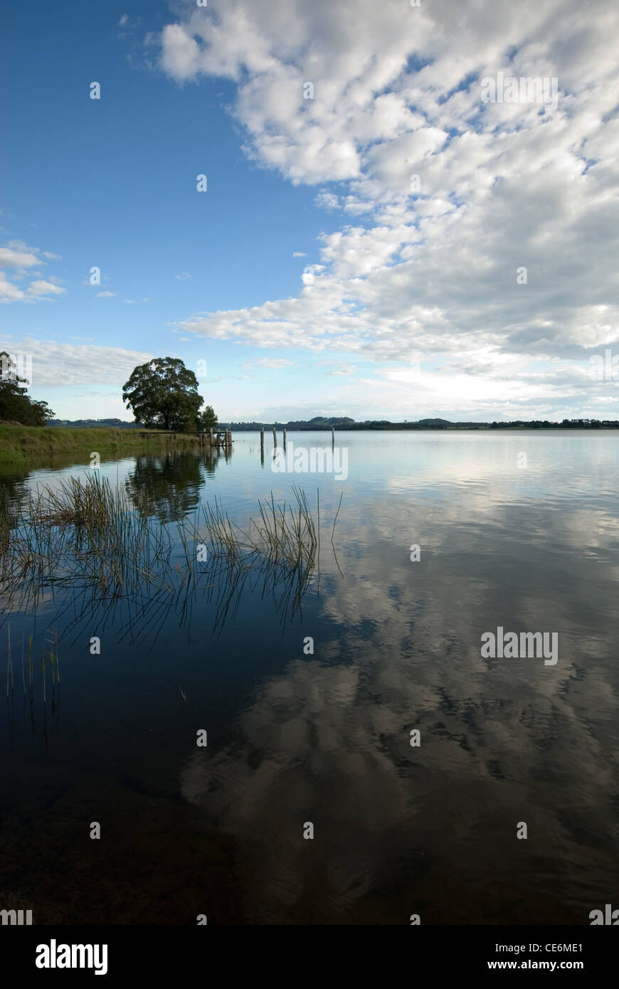 Wingecarribee weir hi-res stock photography and images - Alamy