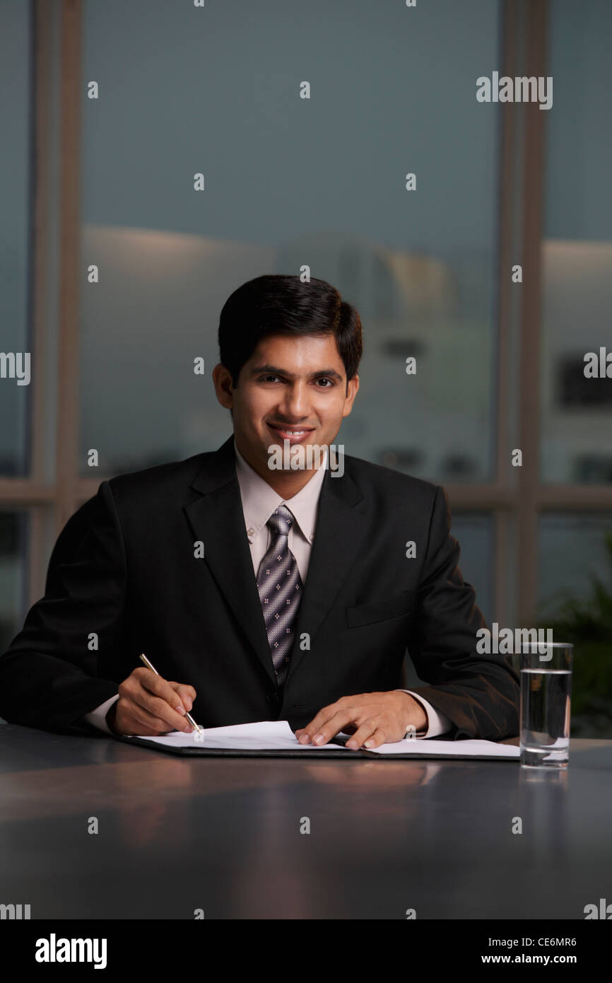 Indian writing hi-res stock photography and images - Alamy