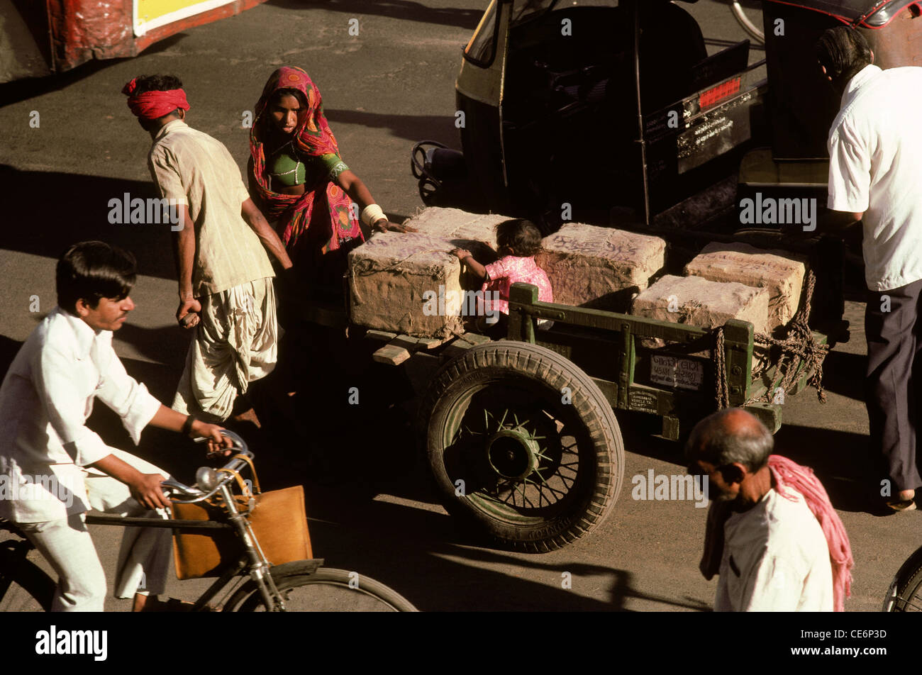 Pulling hand cart hi-res stock photography and images - Alamy
