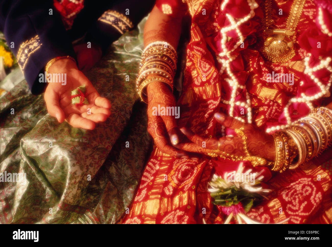 Bride and bridegroom in Indian marriage ceremony wedding ritual India ...