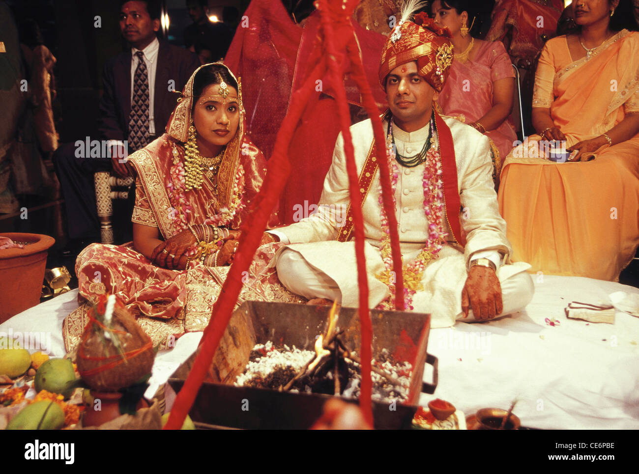Bride and Bridegroom in Marwari marriage ceremony Havan Phera Wedding ...