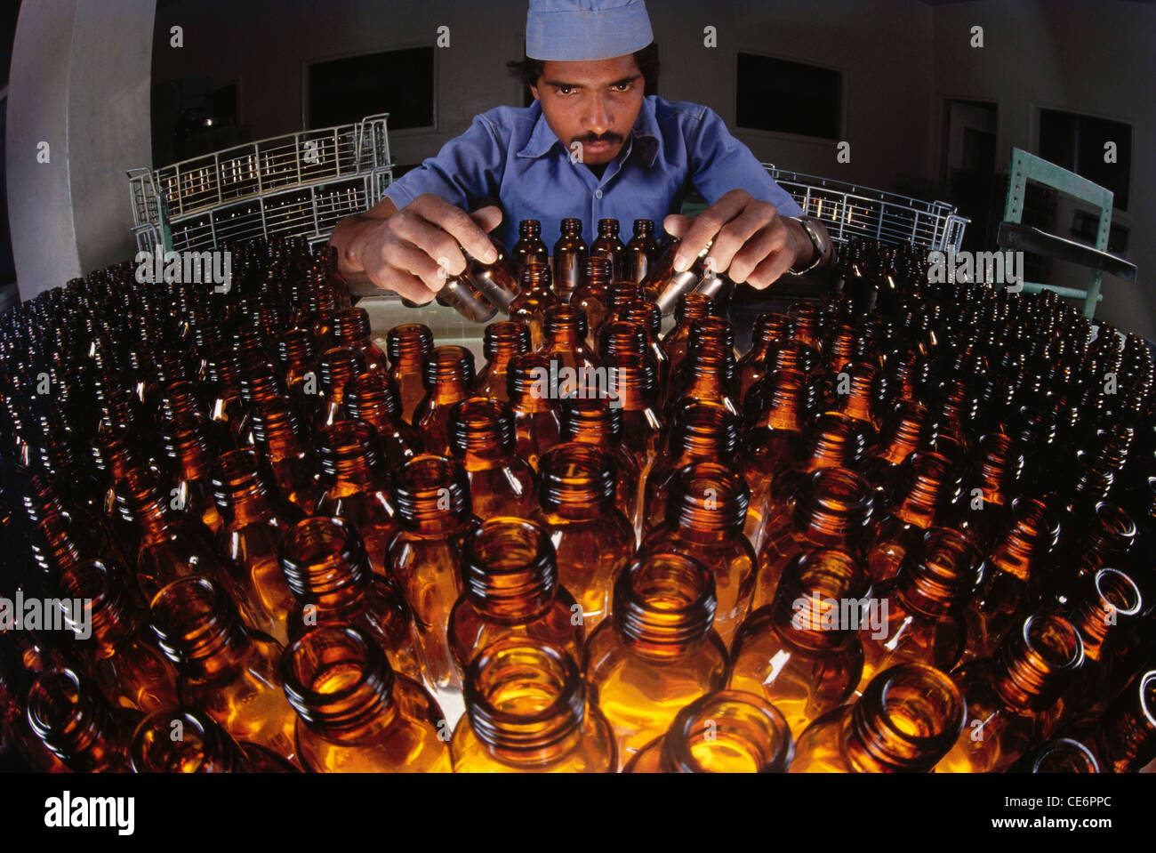 Making glass art hi-res stock photography and images - Alamy