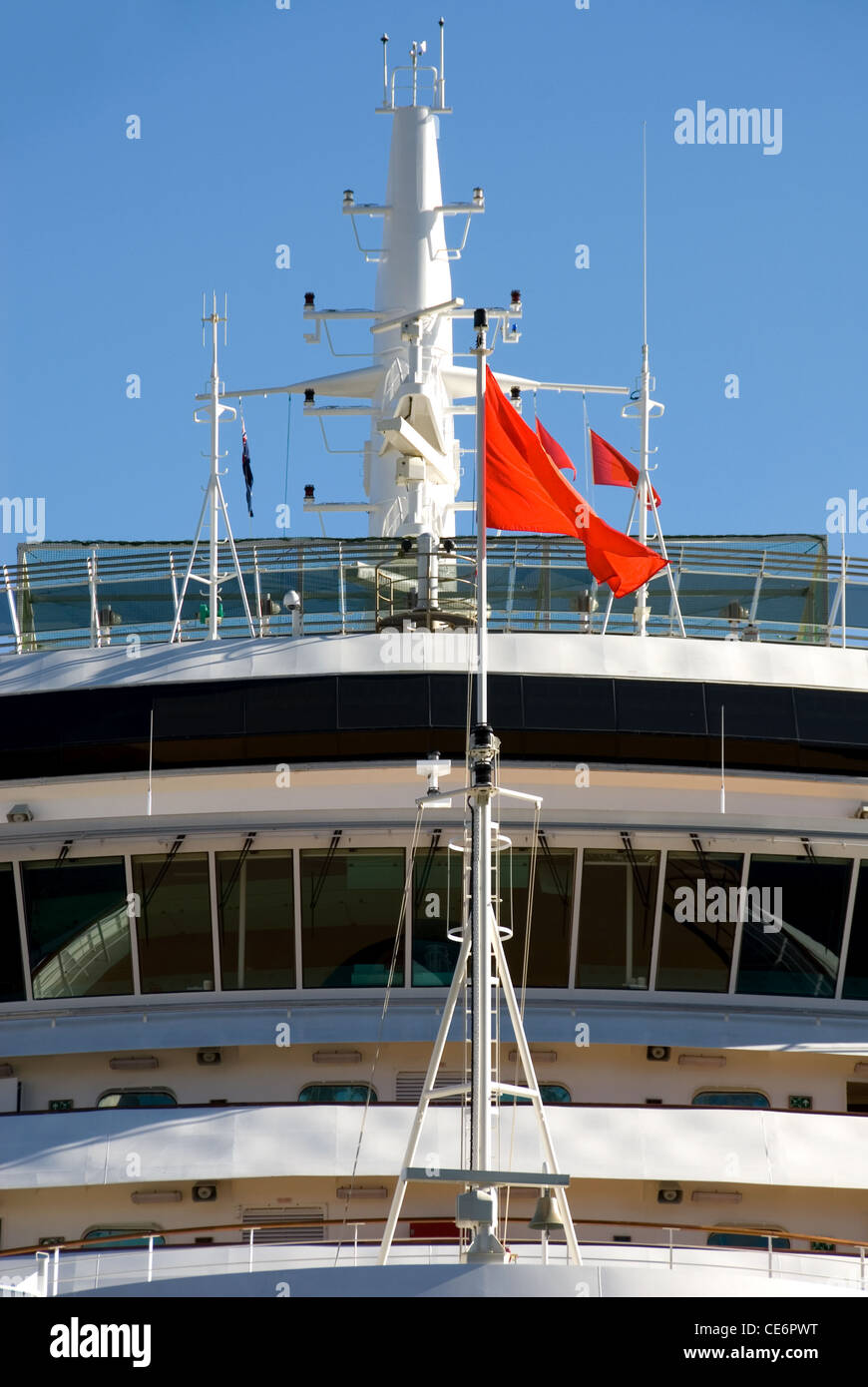 Ship bridge windows hi-res stock photography and images - Alamy
